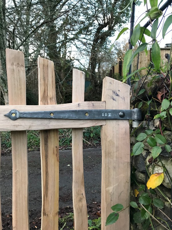 Gates – Proper Edges – Traditional Rural Services, Products and Training
